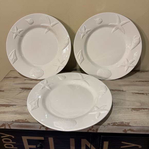 Pottery Barn | Dining | Pottery Barn Seashore Dinner Plates Embossed ...